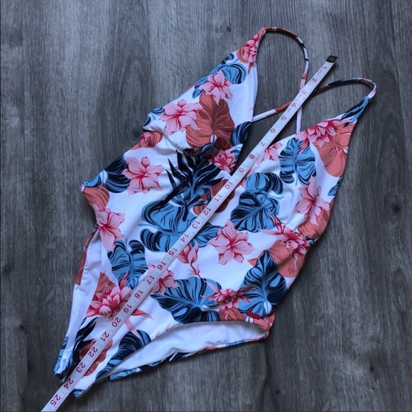 Roxy | Swim | Roxy Printed Beach Classic One Piece Swim | Poshmark